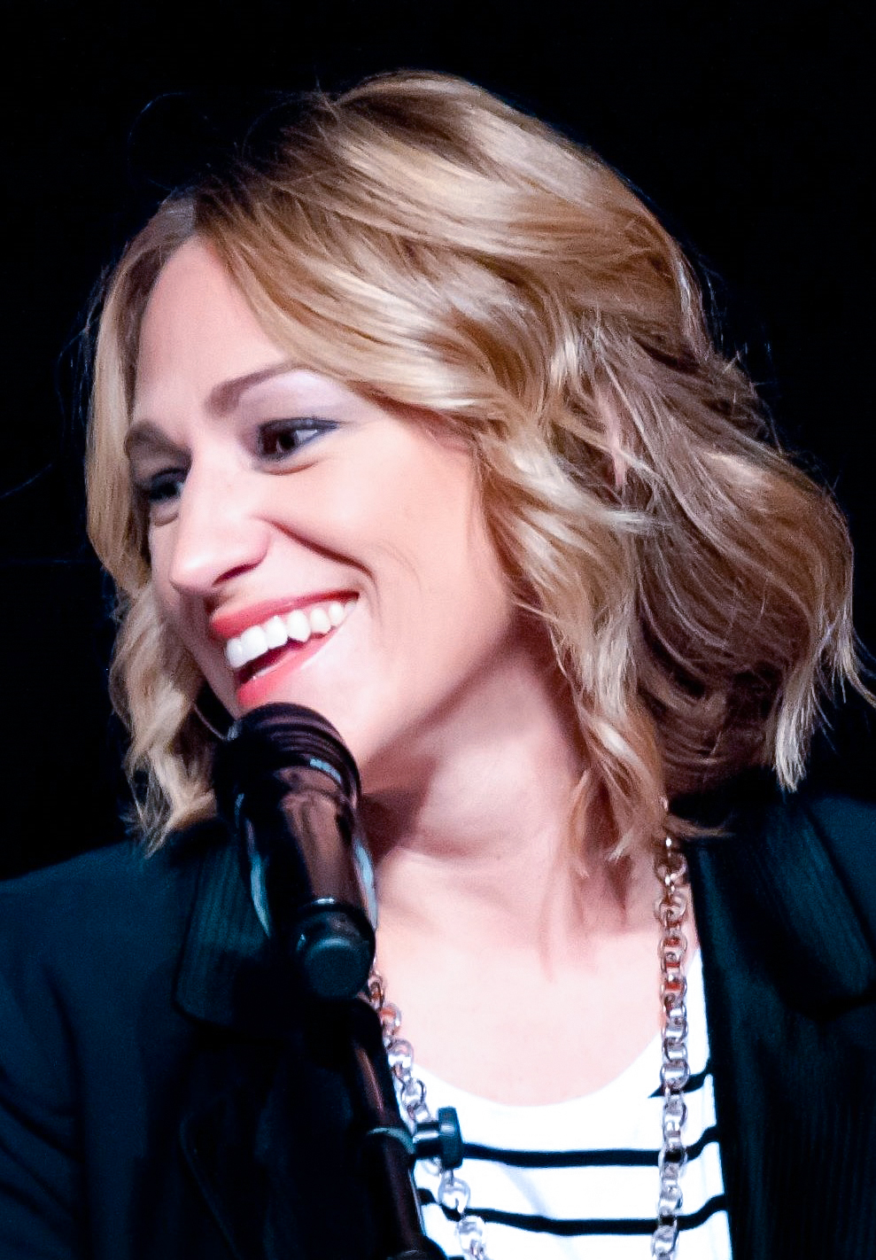 Tickets | Comedian Amy Barnes | Black Box Productions